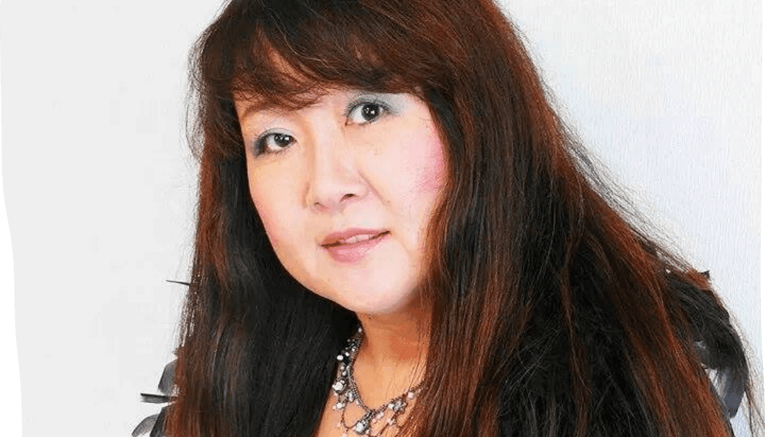 Cyndi | HOLYHOUSE STUDIOS（ホーリーハウス）