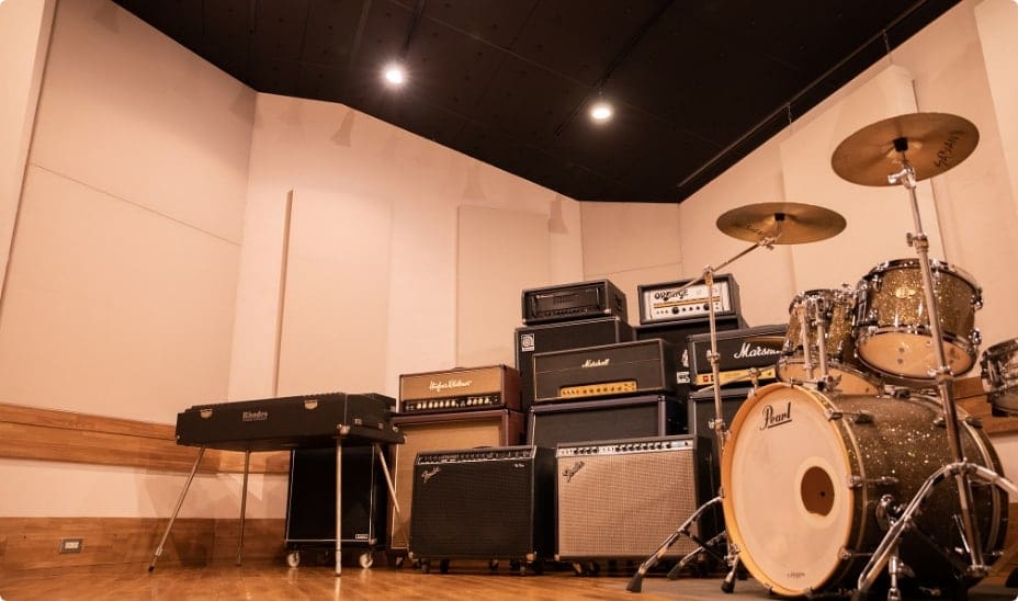 STUDIOS | HOLYHOUSE STUDIOS（ホーリーハウス）