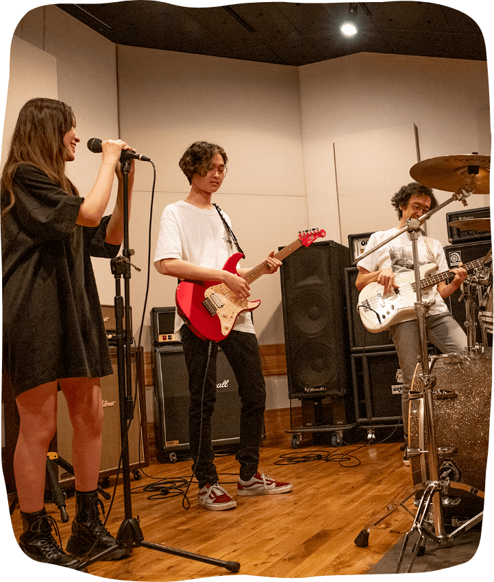 STUDIOS | HOLYHOUSE STUDIOS（ホーリーハウス）